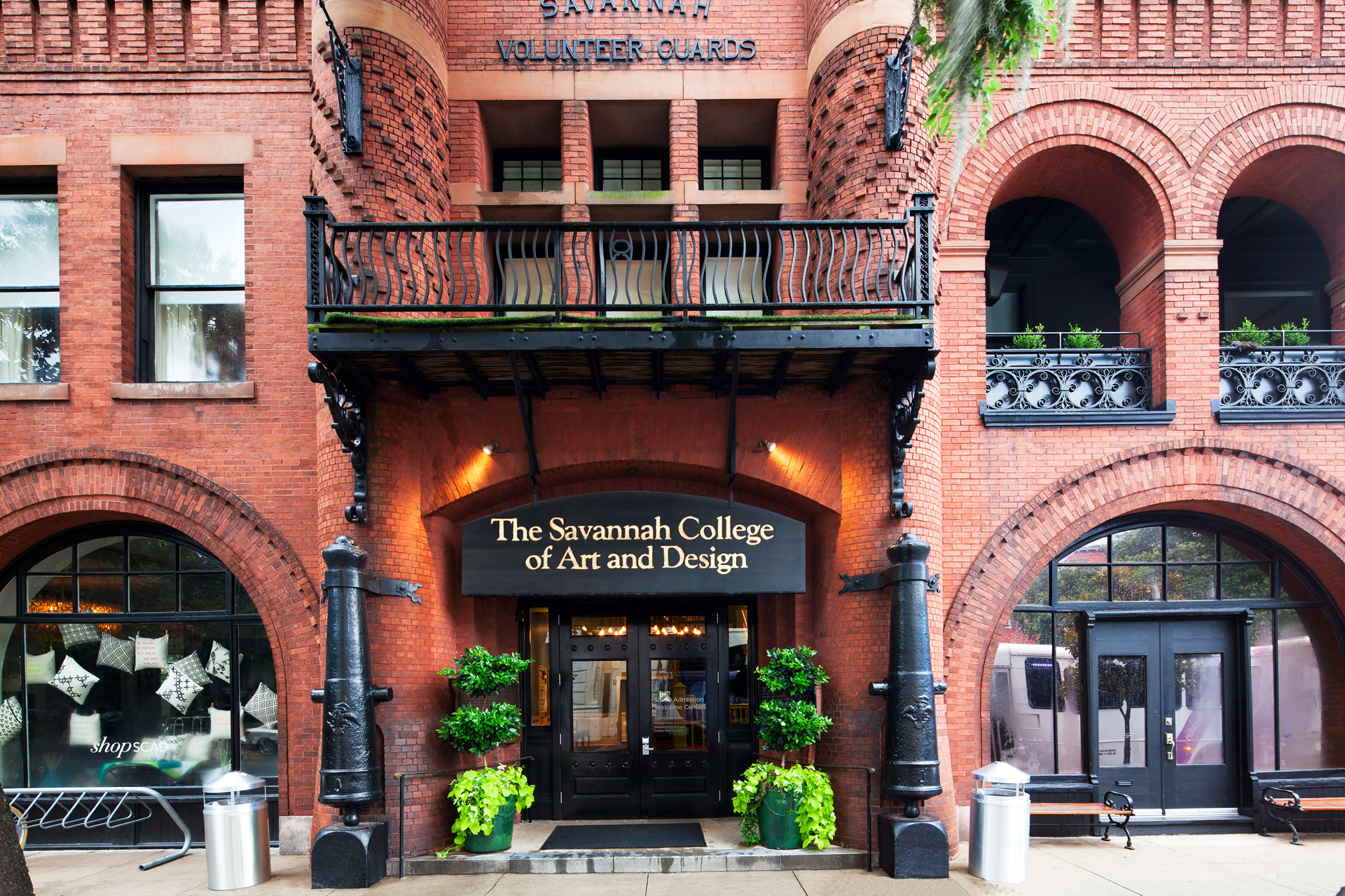 Top 8 Interior Design Colleges & Institutes That Will Launch Your Career