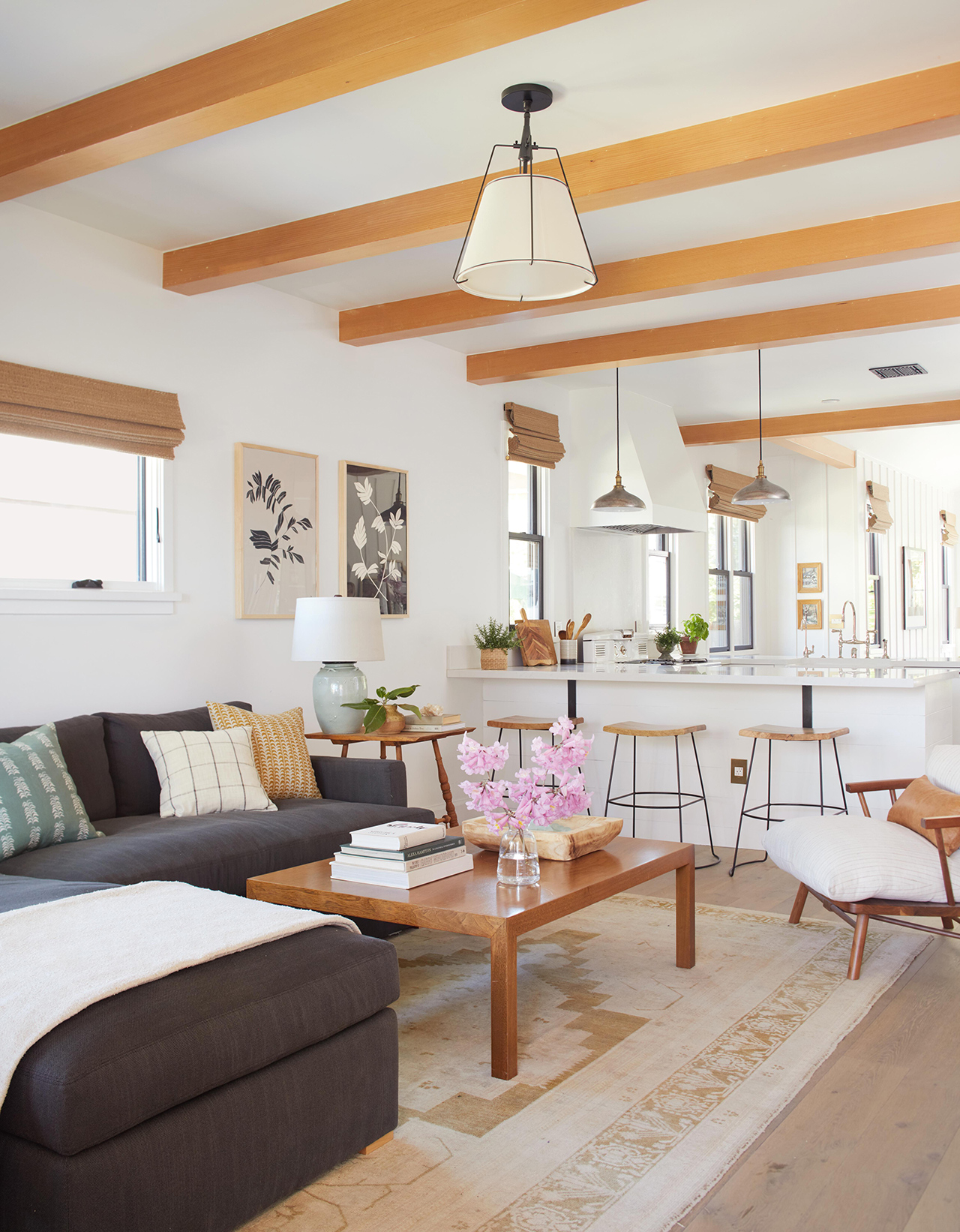 9 Ways To Incorporate Modern Interior Design Style in Your Home | Foyr