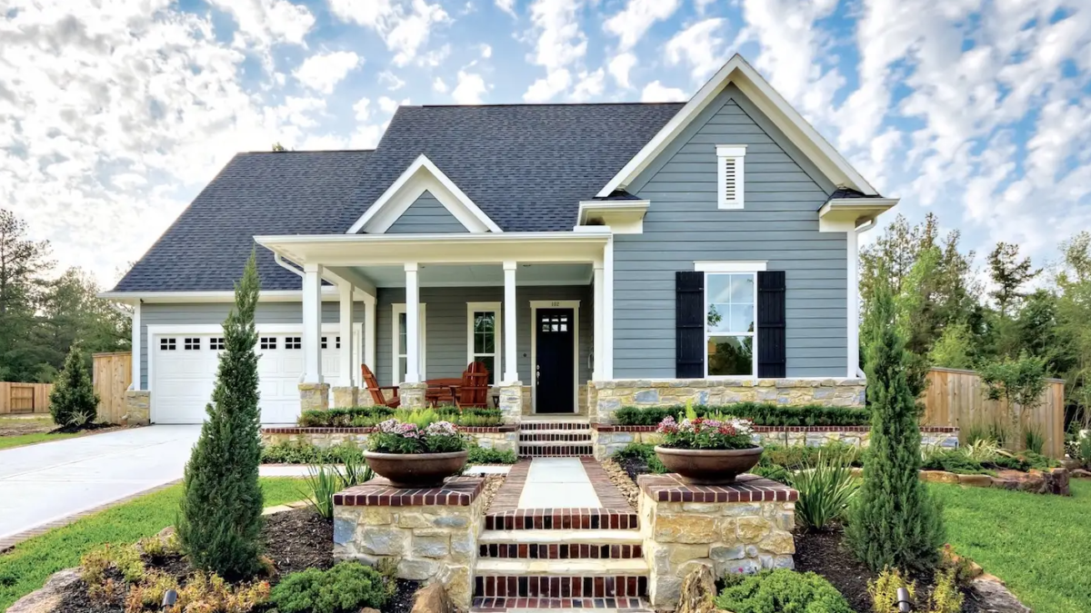 Small Traditional Homes