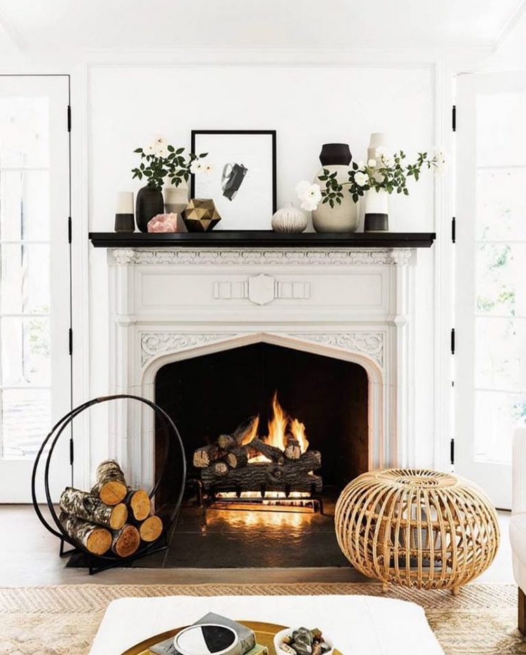 14 Wonderful Fireplace Decor Ideas for Your Fireplace Mantel | Foyr