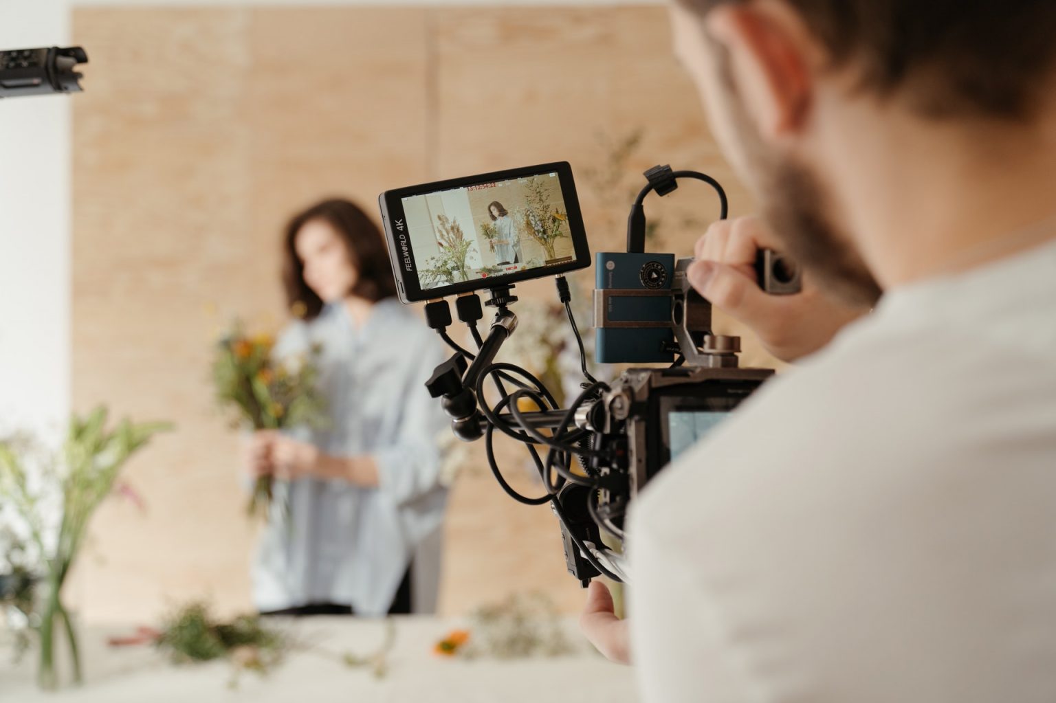 A Complete Guide To Video Marketing for Interior Designers | Foyr