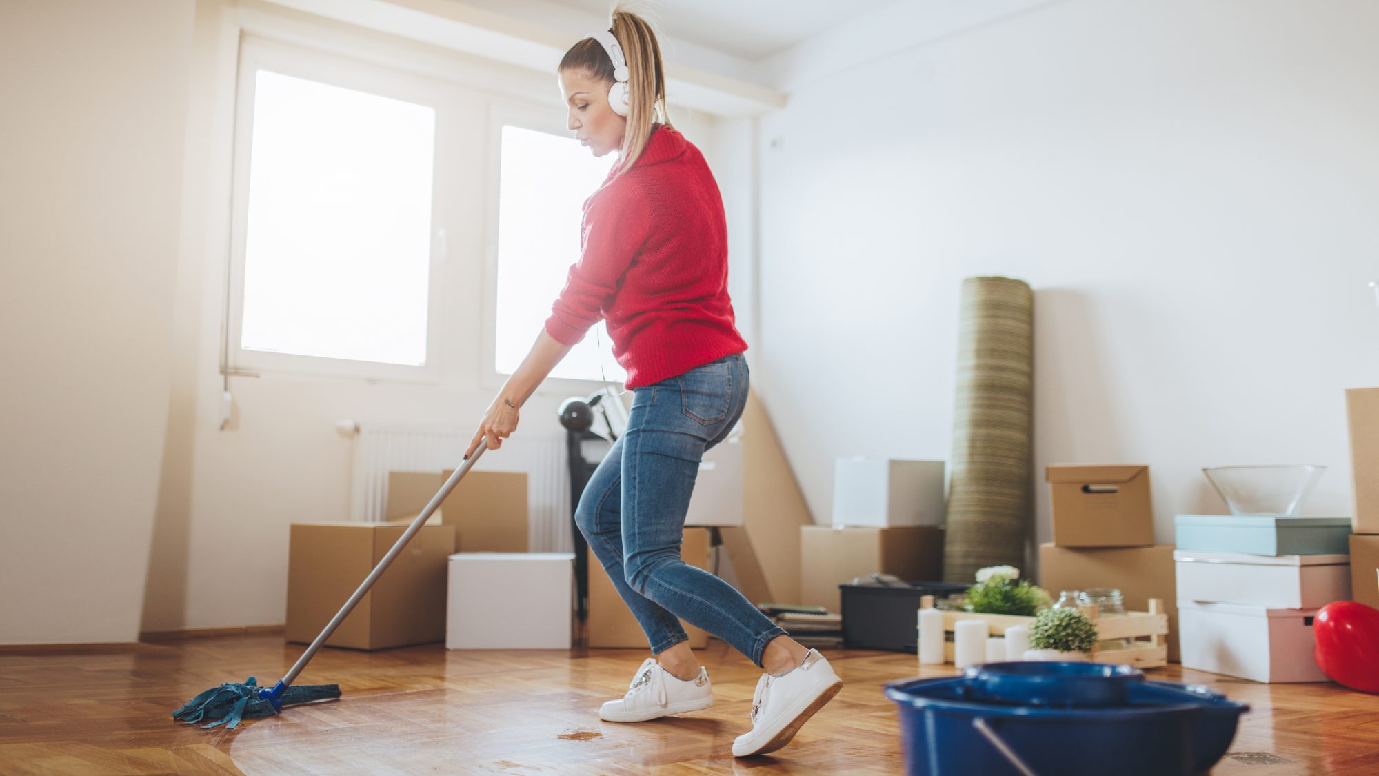 How To Declutter Your Home: 20 Best Home Decluttering Tips - Foyr