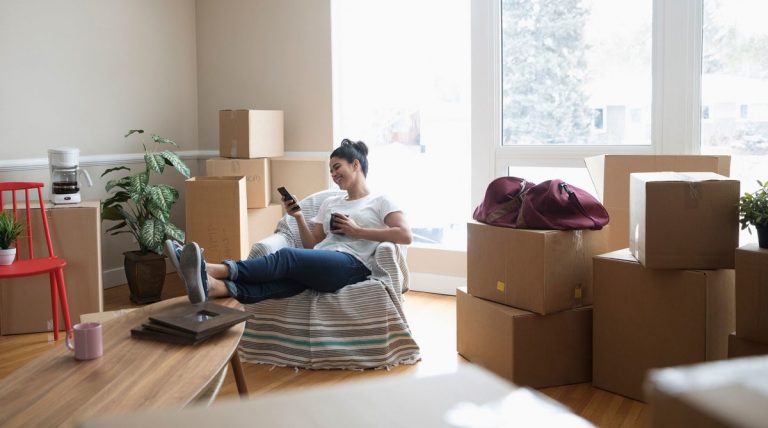 How To Declutter Your Home: 20 Best Home Decluttering Tips - Foyr