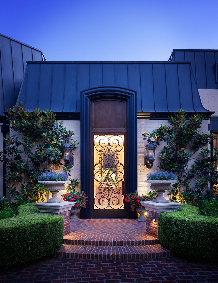 14 Amazing Front Door Ideas To Decor Your Home Entryway - Foyr