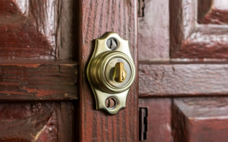 How to Choose the Right Doorknob/Door Handle for Your Design - Foyr
