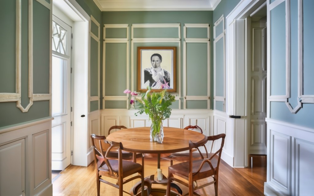 Step-By-Step Guide to Wainscoting Your Interiors - Foyr