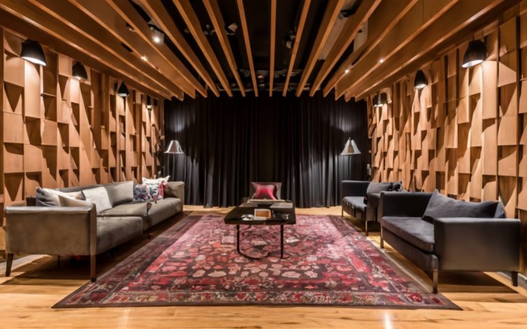 17 Man Cave Ideas to Create Your Haven In 2025 - Foyr
