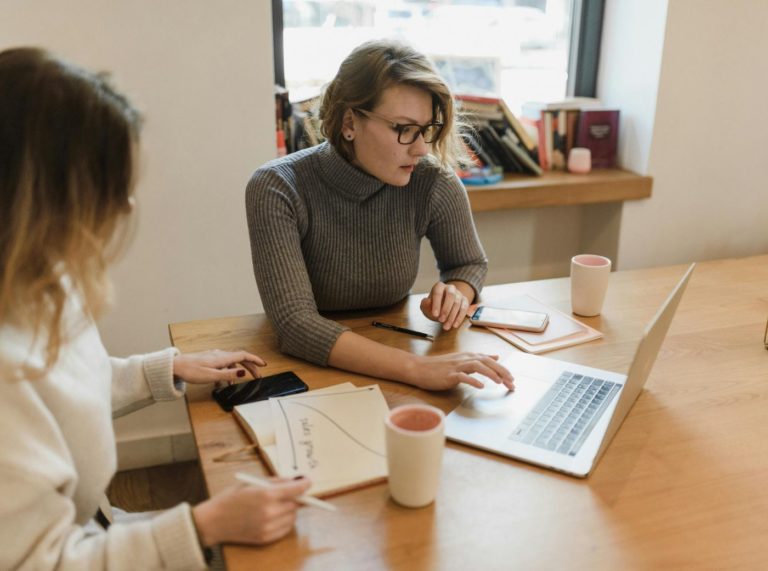 What Should Interior Designers Include in the Client Handover Folder?